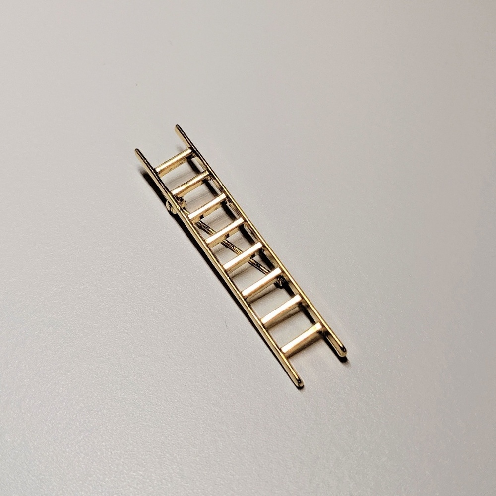 Vintage Gold Ladder Pin - Gem